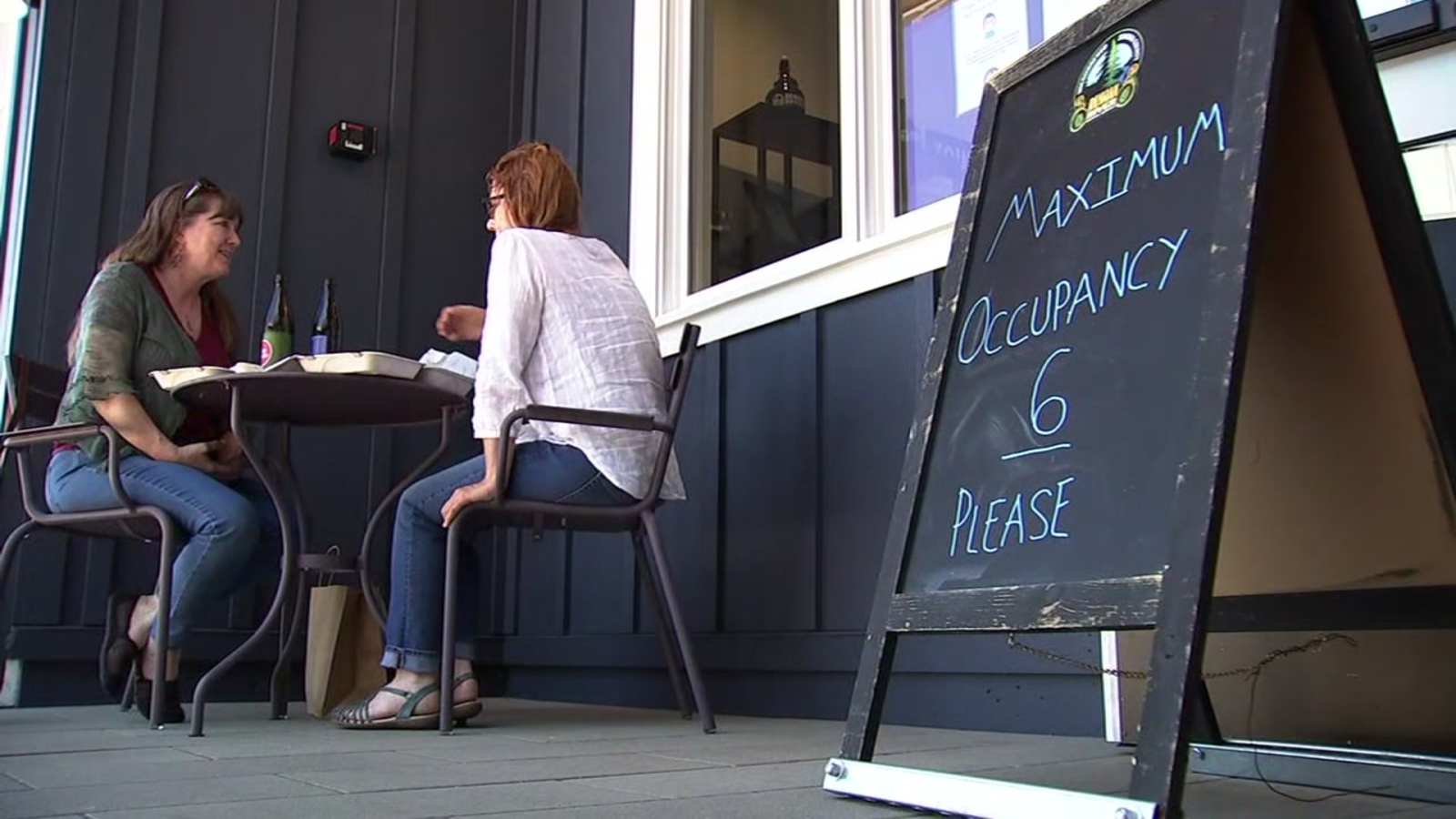 Outdoor Dining: A Creative New Look for Communities – Virginia Main Street