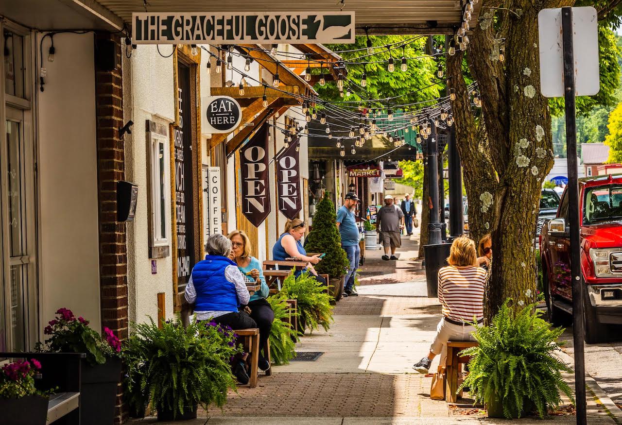 Galax: Local Main Street Movement Grows Through Advancing Virginia Main ...